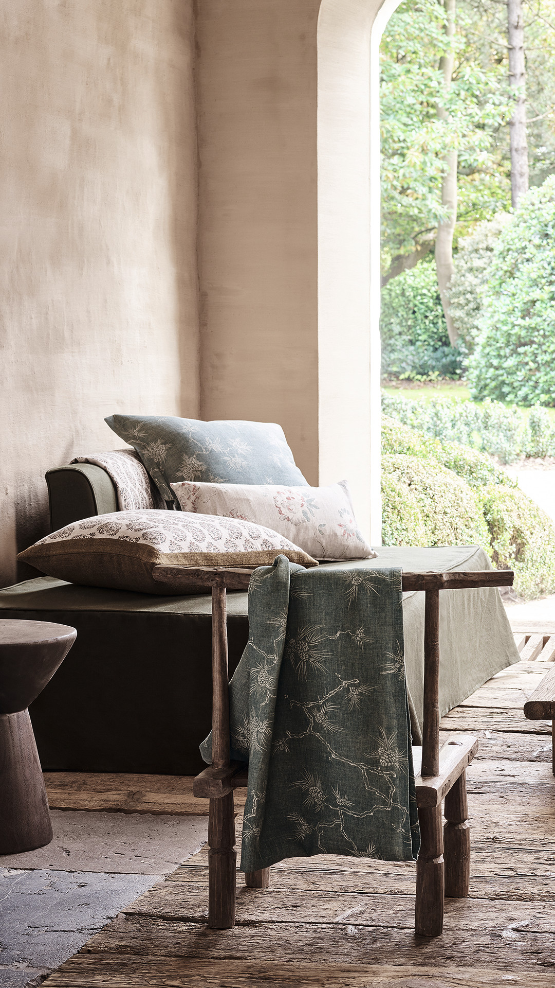 Mark Alexander | Designer Fabrics, Wallcoverings & Cushions
