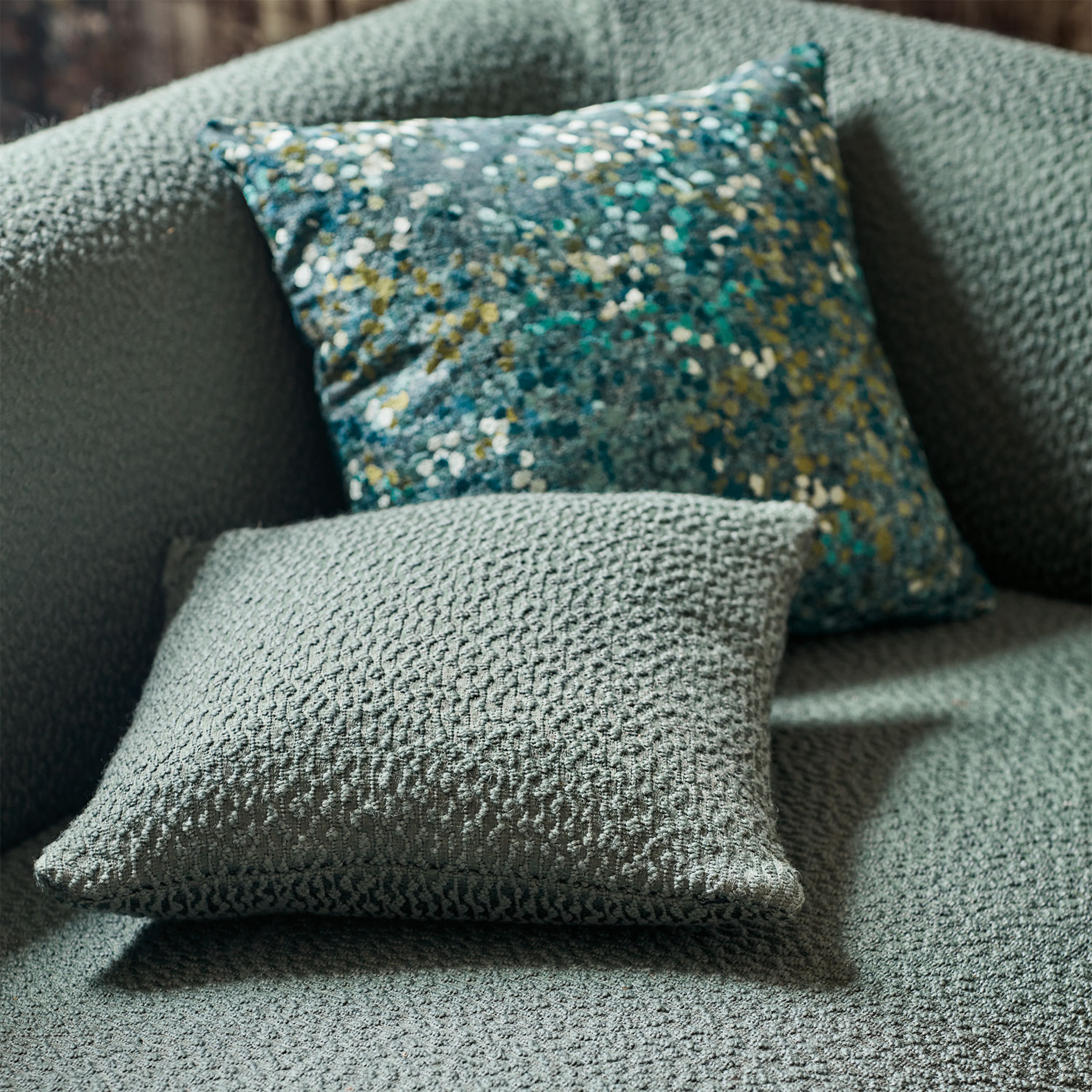 Eris Jadeite | Muoto | Textured Weave | Black Edition