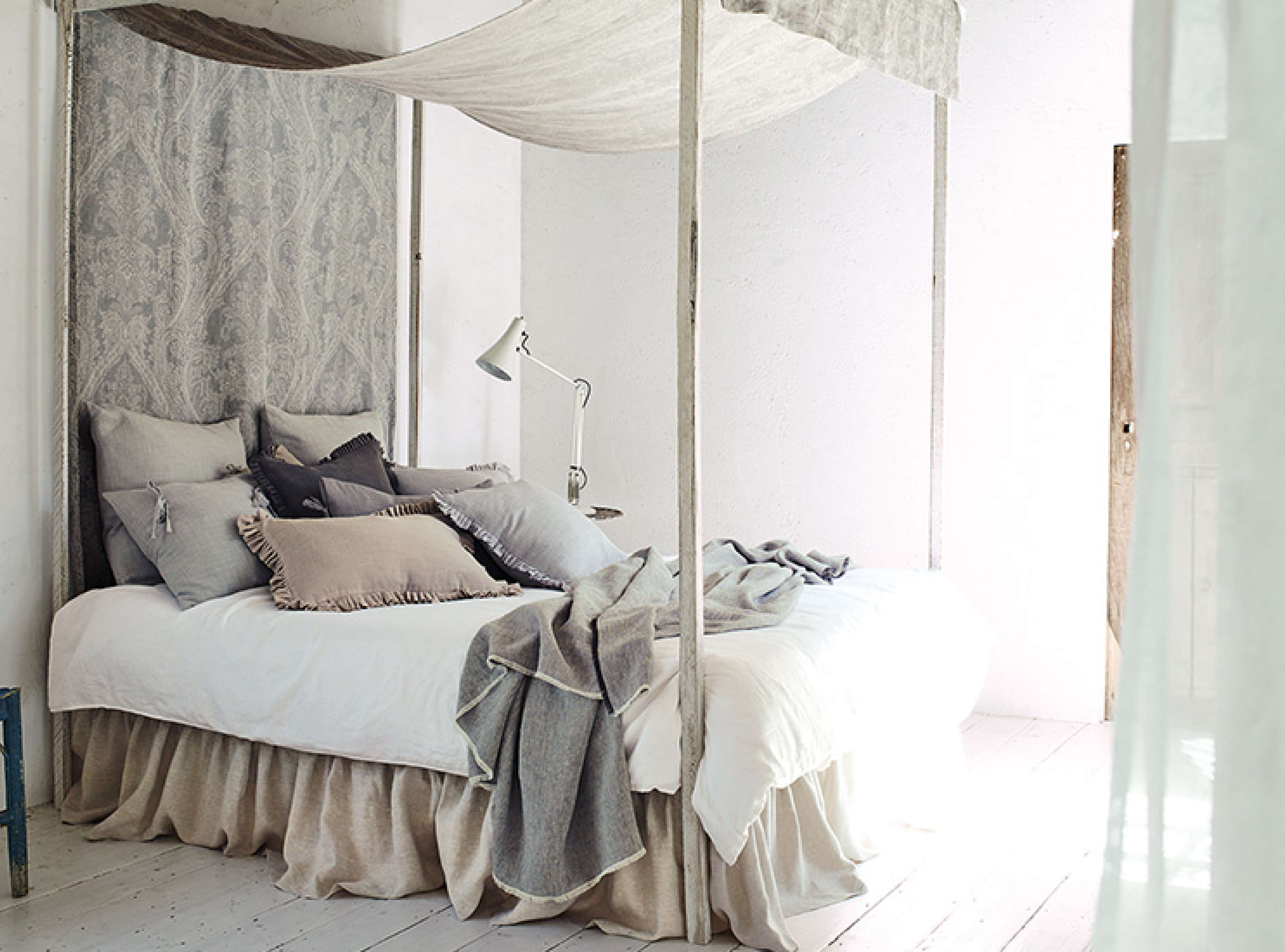 Buy Luxury Damaris Wide-Width Linen - Romo Fabrics