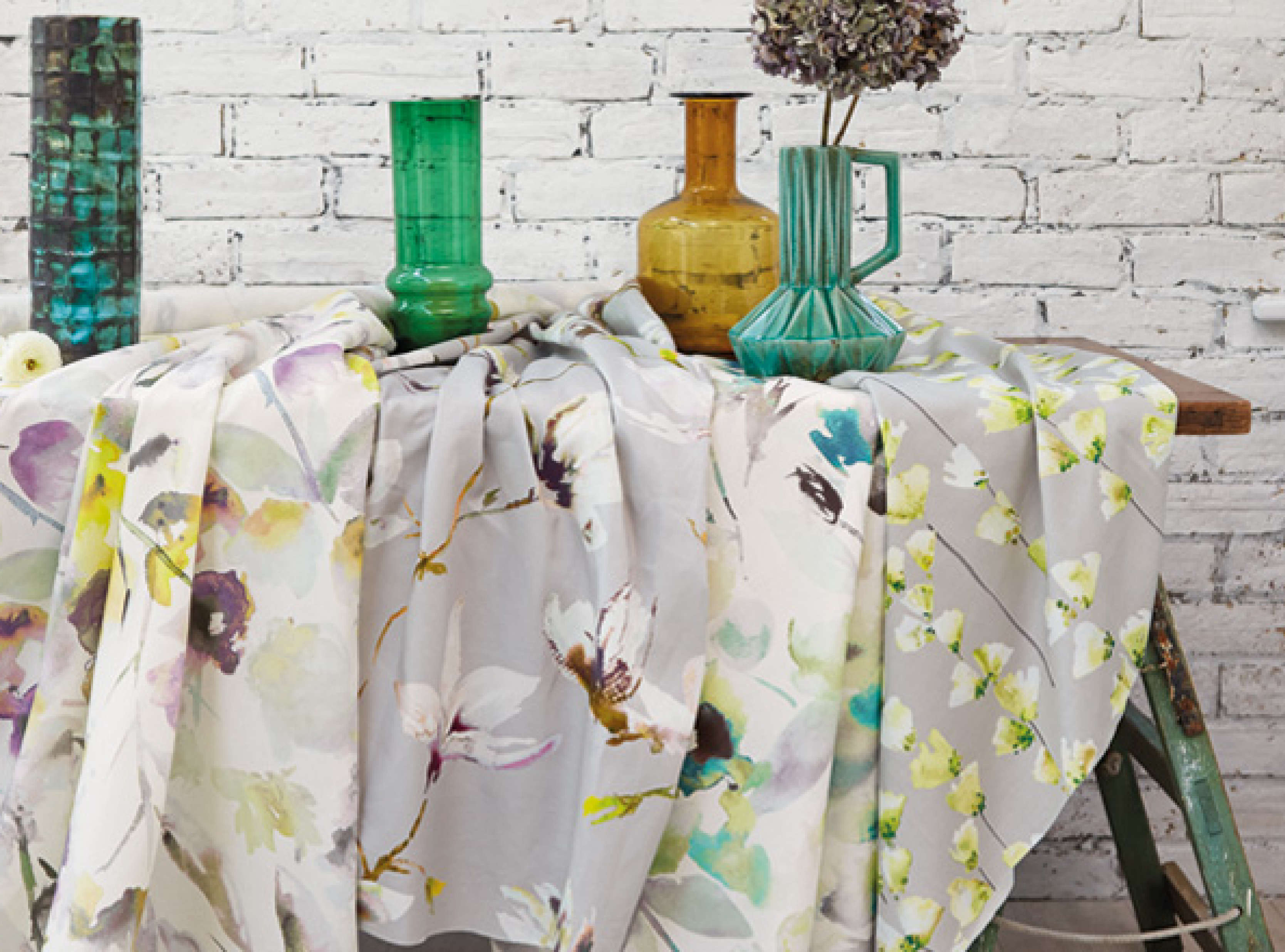 Saphira | Contemporary Prints | Romo Fabrics