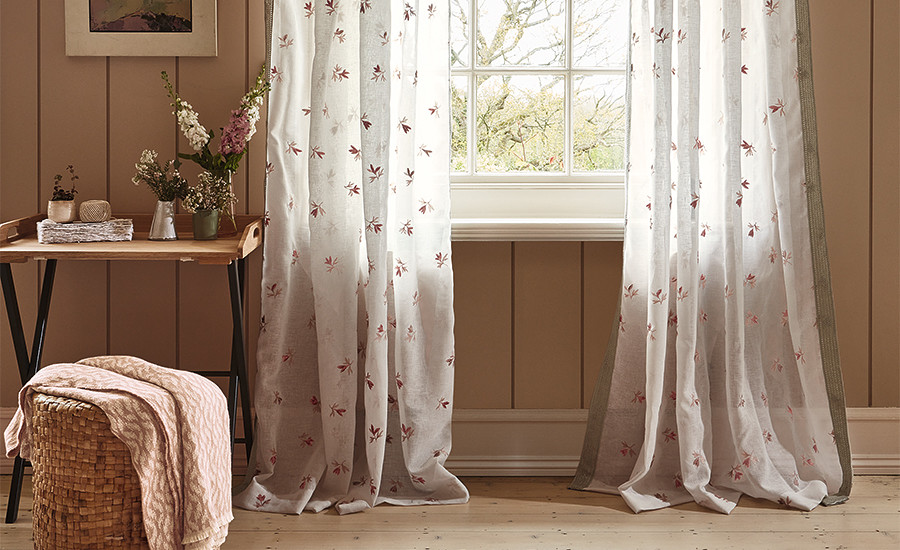 Abloom | Embroideries | Villa Nova