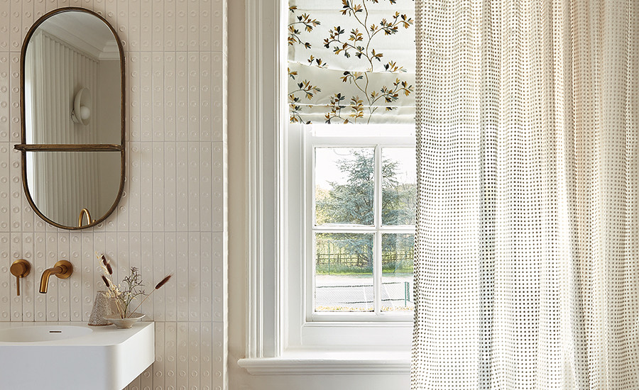 Abloom | Embroideries | Villa Nova